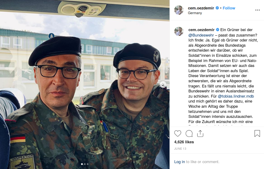Informationsstelle Militarisierung (IMI) » Uniform heißt Unterordnen